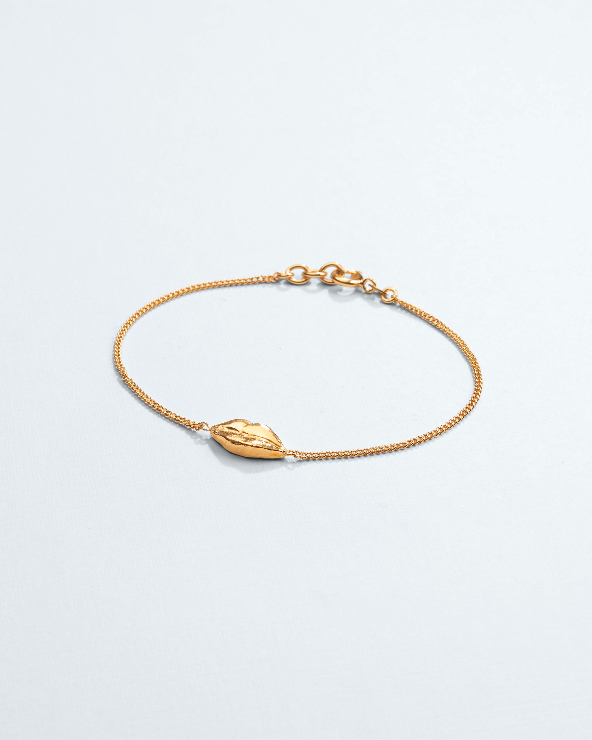 Lip bracelet in silver