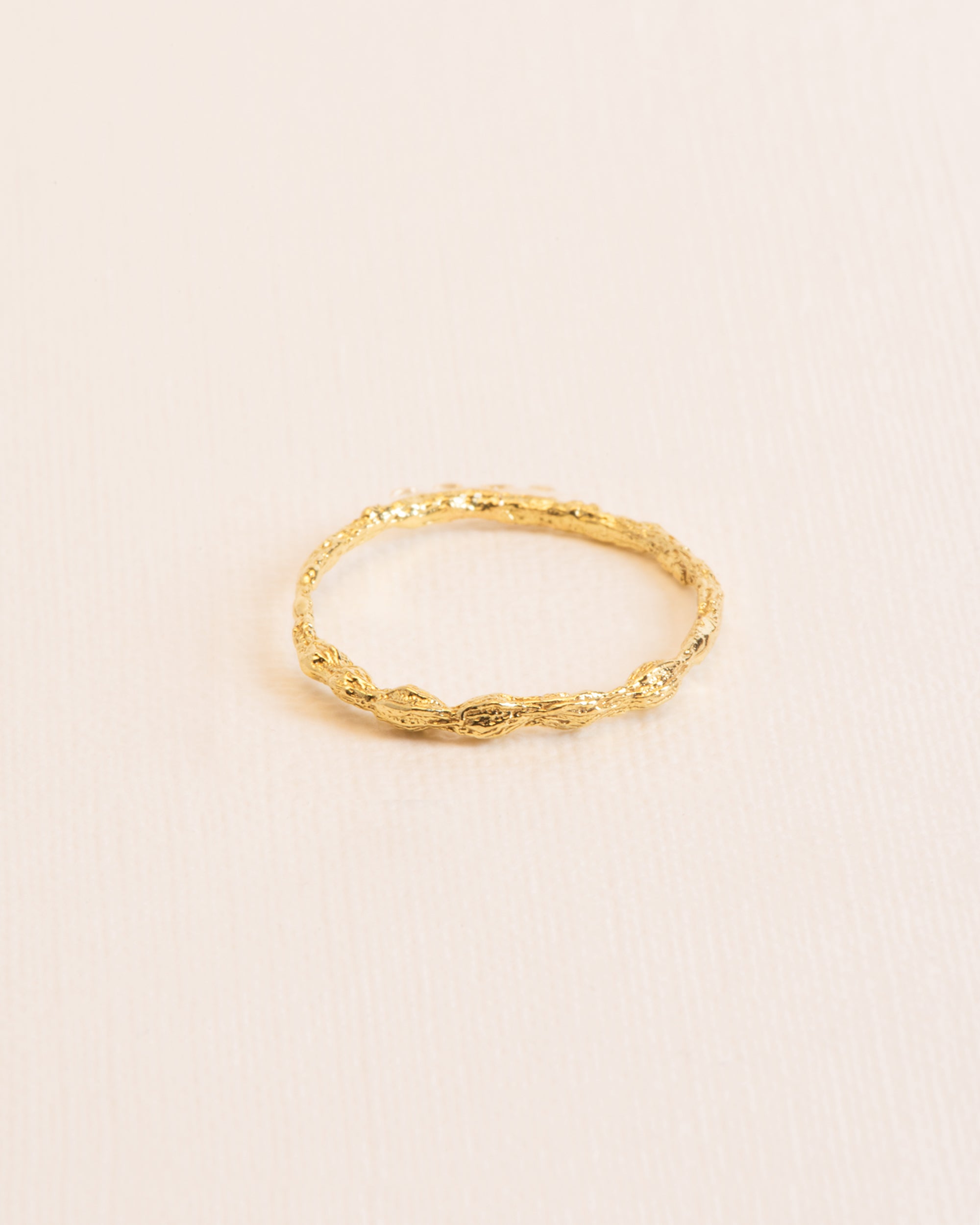 Organic ring in 18 ct. gold